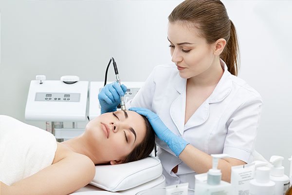 Procedure,Of,Microdermabrasion.,Mechanical,Exfoliation,,Diamond ...